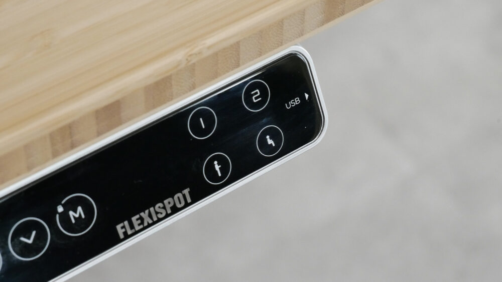 【最先端デスク】FLEXISPOT E8 Bamboo スタンディングデスク レビュー - 光イチ